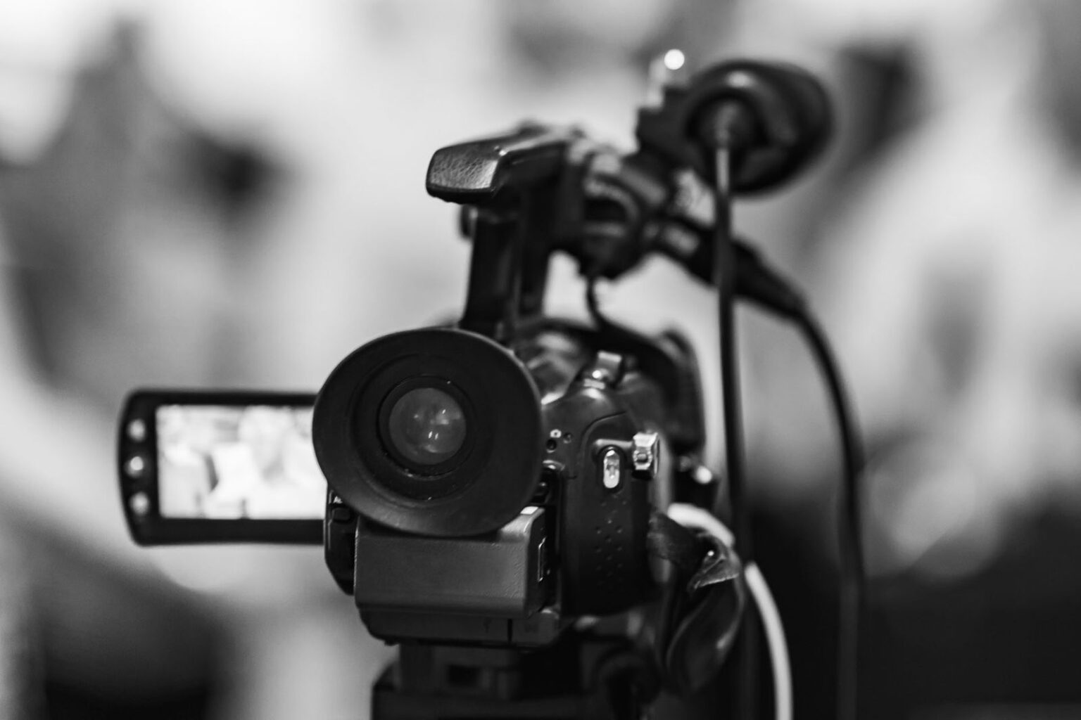 Cost-Effective Visual Journalism: Is Outsourcing the Answer ...